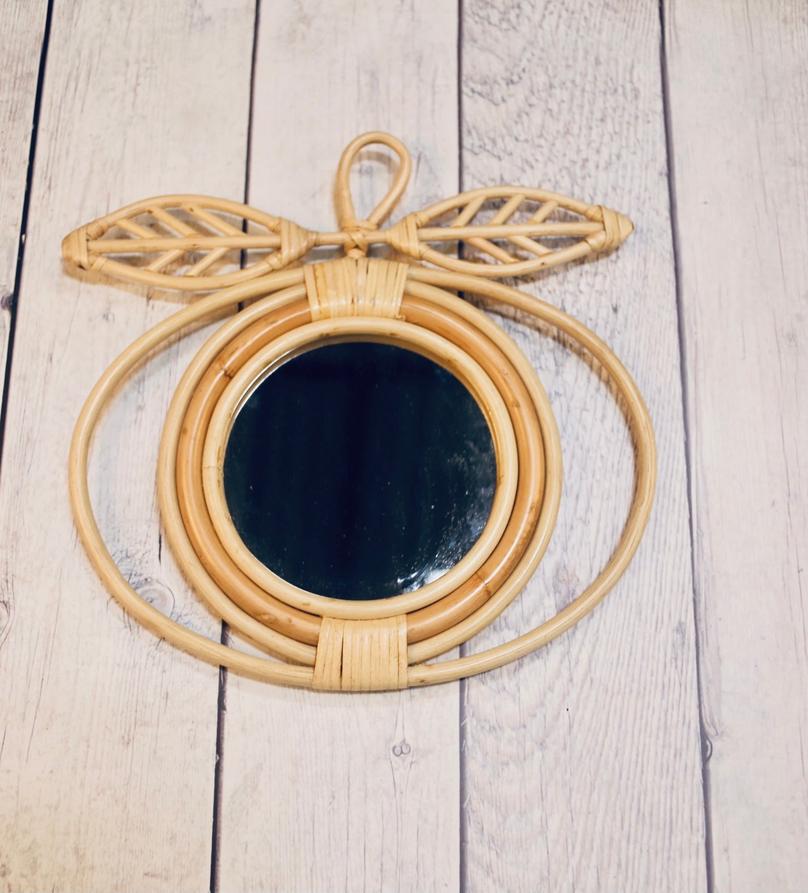 Apple Shaped Rattan Mirror – Natural Boho Wall Accent – Casachicstore